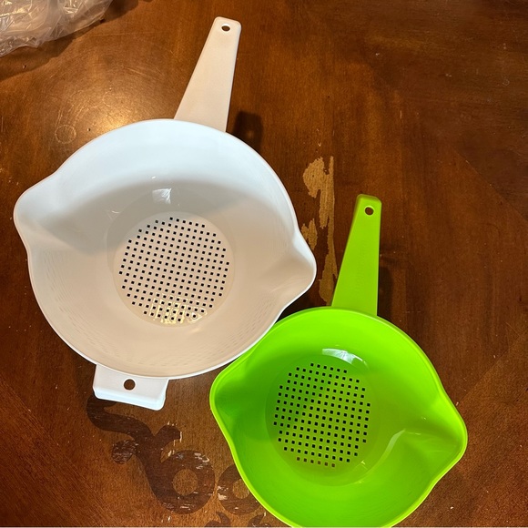 Tupperware | Kitchen | Tupperware Strainer Set | Poshmark